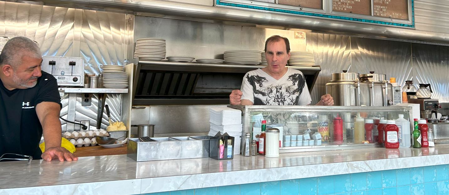 Jersey's Bendix Diner Story Blows Your Mind - It's Being SAVED! - Mr ...